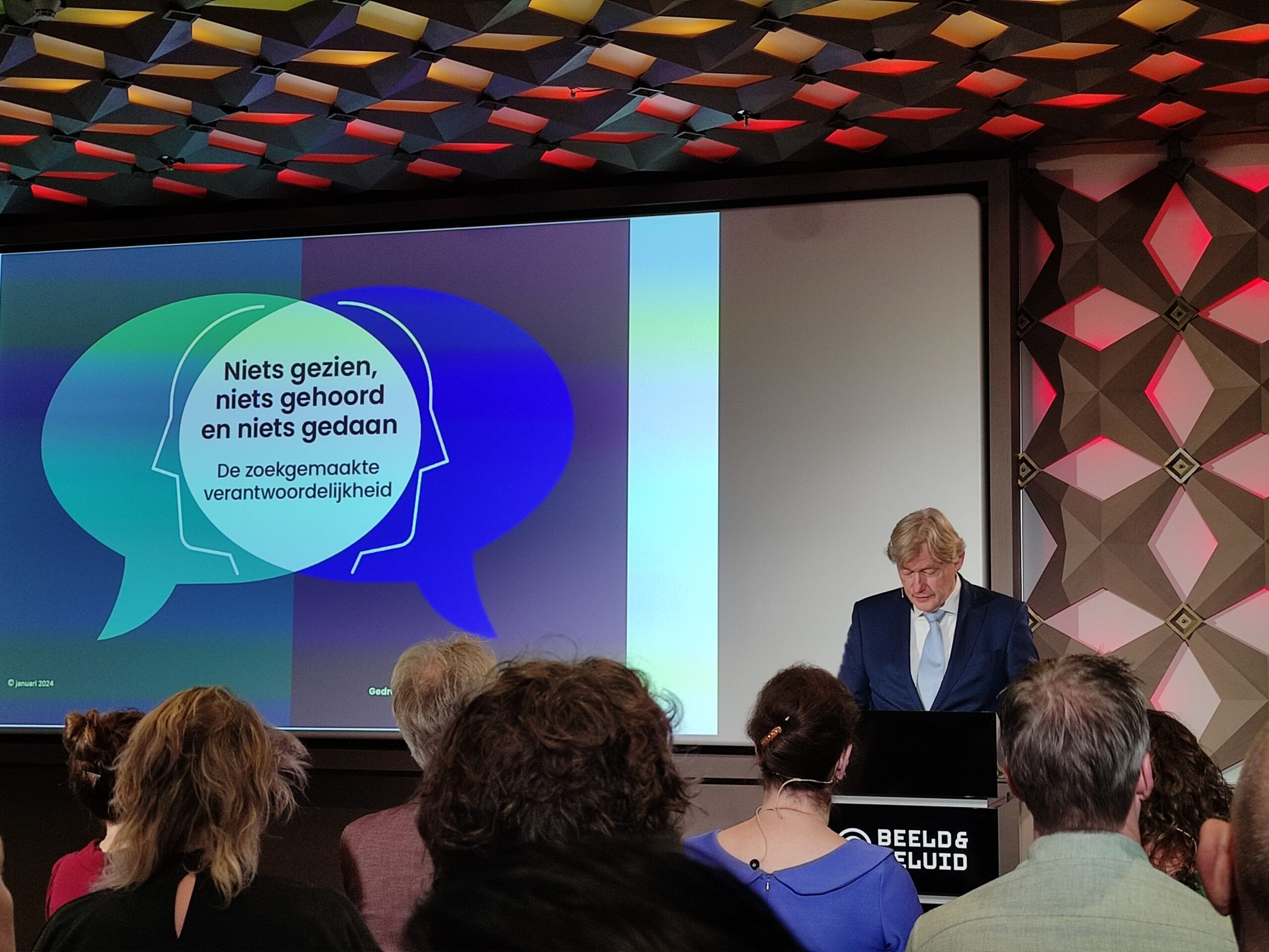 Martin van Rijn over rapport: "Huiswerk voor de omroepen" - AmsterdamFM